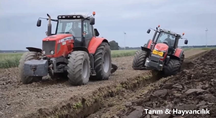 Massey Ferguson 7499 & MF 8690 Tiefpflügen