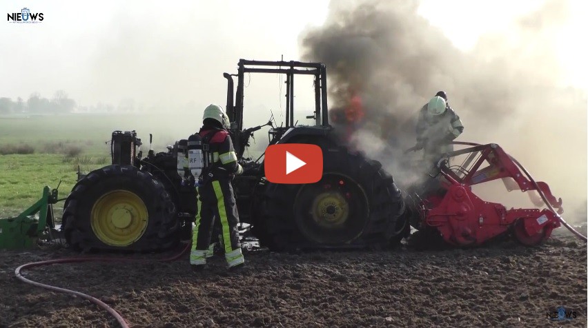 John Deere brennt / John Deere on fire / John Deere en feu