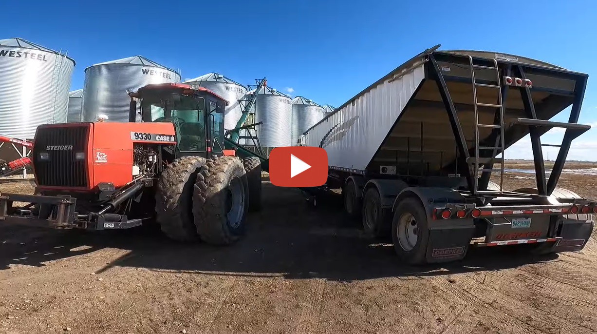Farming in Canada -- Case Steiger 9330 Knickschlepper, LKW und ...