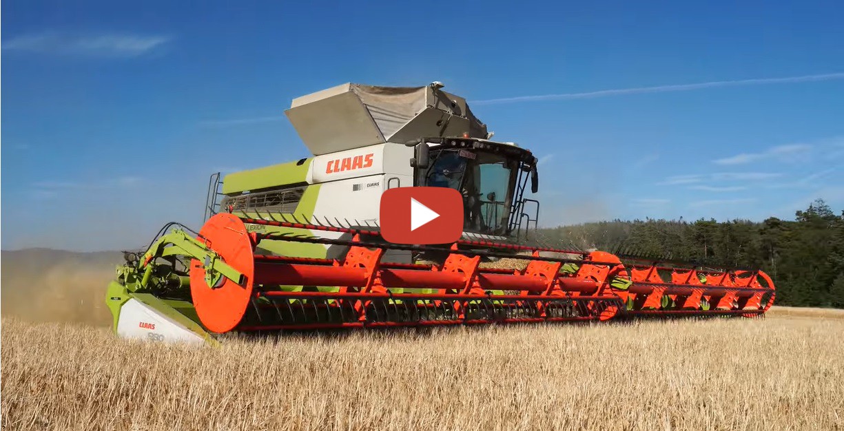 Größter Claas-Mähdrescher-- CLAAS LEXION 8900 mit 13,80 Meter Convio ...