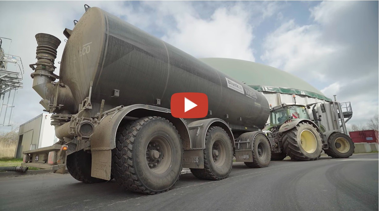 Lohnunternehmen Blunk mit zwei Profi Cargo Transporttanks unterwegs! -- Kaweco machinery