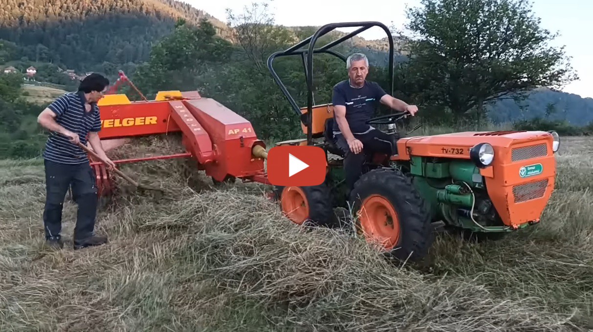 Spezialkombi……Tomo Vinkovic Tv-732 mit einer Welger-Ballenpresse ...