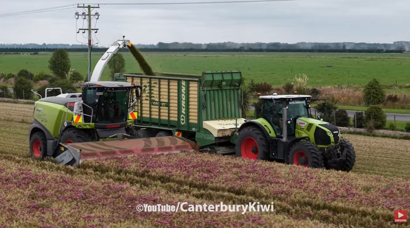 Der Claas Jaguar 960 von Harris Contracting erntet GPS in Mid ...